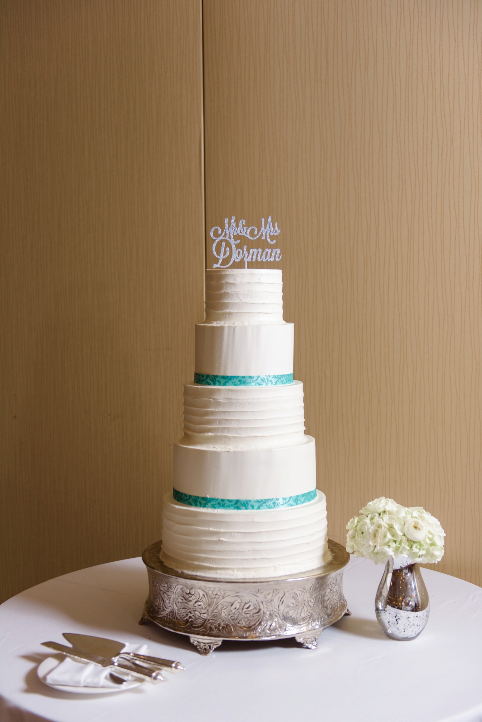 Hack: 10 second diy uplighting - Sarah & Ben Photography - Tampa ...