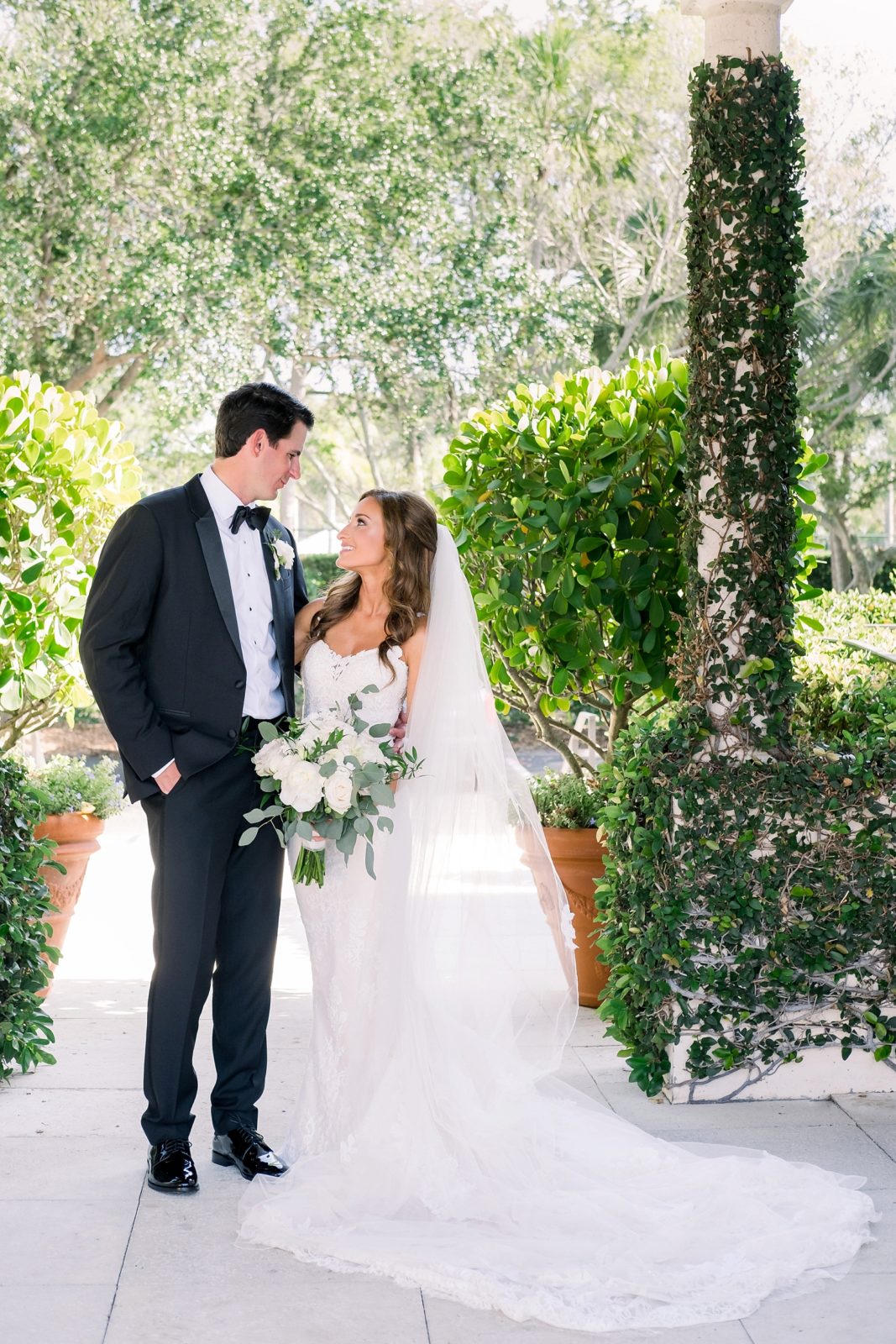 longboat key club Wedding: kara + ron - Sarah & Ben Photography - Tampa ...